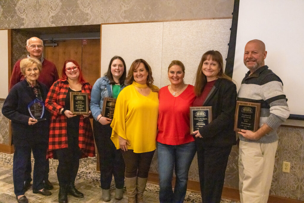 Yorktown Chamber of Commerce Presents Annual Awards — Muncie Journal